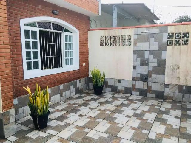 Casa / Sobrado para Locação em Itanhaém/SP Suarão 2 Quartos