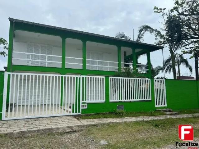Casa / Sobrado para Locação em Itapoá/SC Centro 4 Quartos