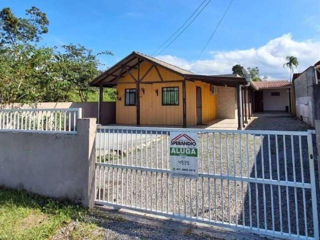 Casa / Sobrado para Locação em Itapoá/SC Bamerindus 2 Quartos