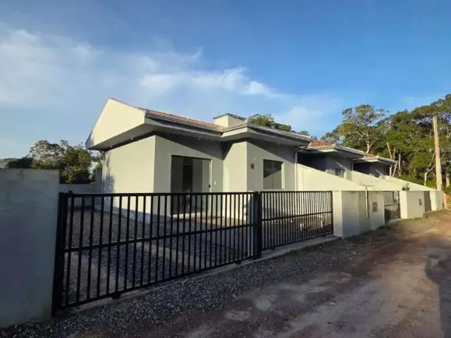 Casa / Sobrado para Locação em Itapoá/SC Pontal do Norte 2 Quartos