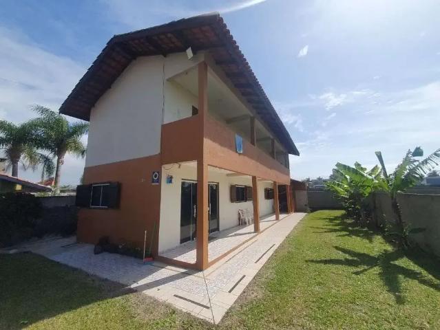 Casa / Sobrado para Locação em Itapoá/SC Rainha do Mar 3 Quartos