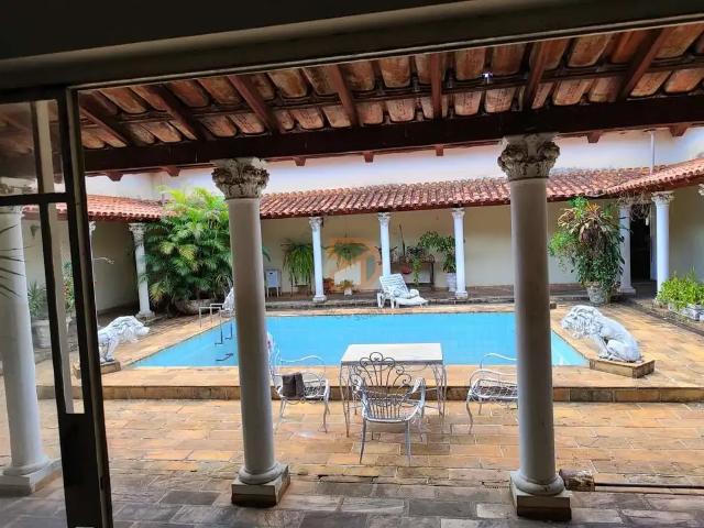 Casa / Sobrado para Locação em Itapira/SP Centro 4 Quartos