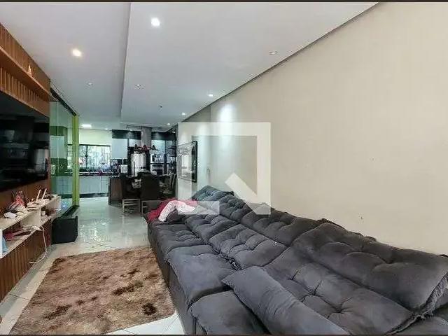 Casa / Sobrado para Locação em Itaquaquecetuba/SP Jardim Odete 3 Quartos