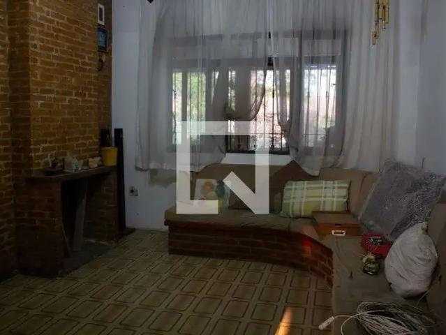 Casa / Sobrado para Locação em Itaquaquecetuba/SP Jardim Europa 3 Quartos