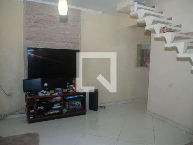 Casa / Sobrado para Locação em Itaquaquecetuba/SP Vila Virgínia 2 Quartos