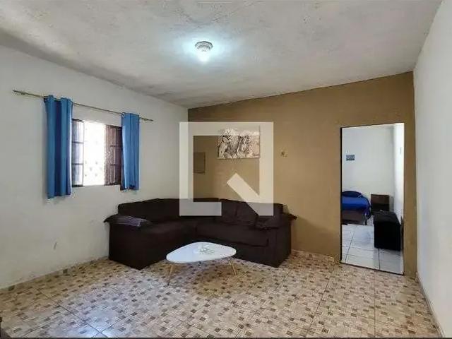 Casa / Sobrado para Locação em Itaquaquecetuba/SP Vila Virgínia 2 Quartos