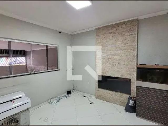 Casa / Sobrado para Locação em Itaquaquecetuba/SP Vila Virgínia 3 Quartos