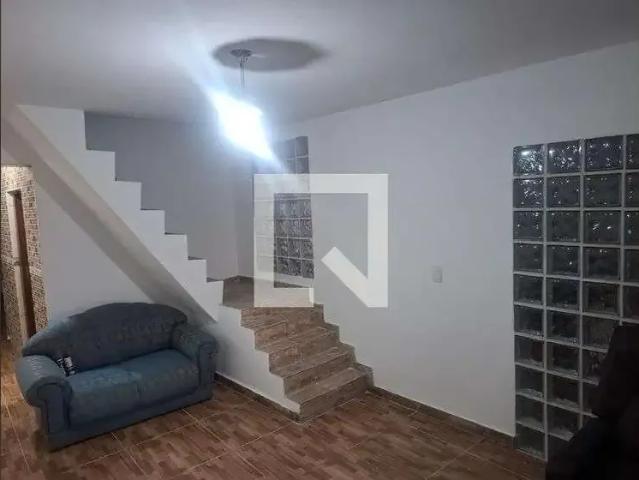 Casa / Sobrado para Locação em Itaquaquecetuba/SP Vila São Carlos 3 Quartos