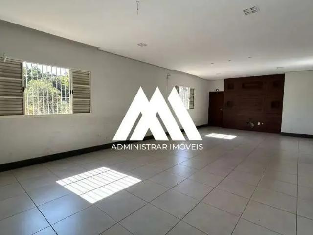 Casa / Sobrado para Locação em Itatiaiuçu/MG Centro