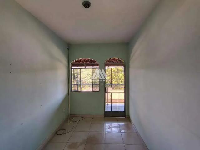 Casa / Sobrado para Locação em Itatiaiuçu/MG Pio XII 2 Quartos