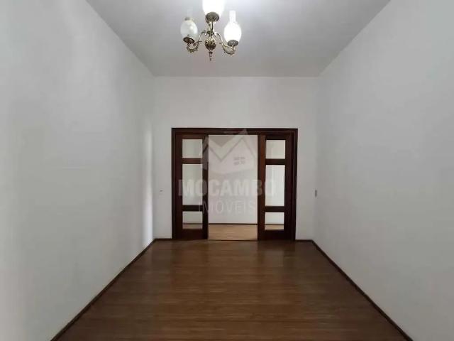 Casa / Sobrado para Locação em Itatiba/SP Centro 4 Quartos