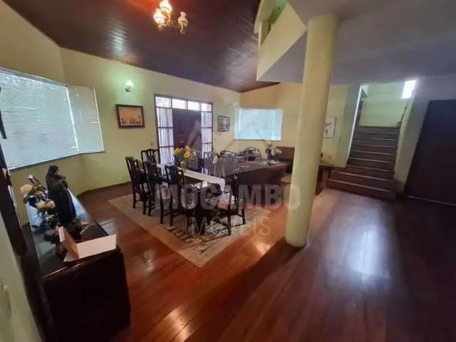 Casa / Sobrado para Locação em Itatiba/SP Jardim Coronel Peroba 3 Quartos