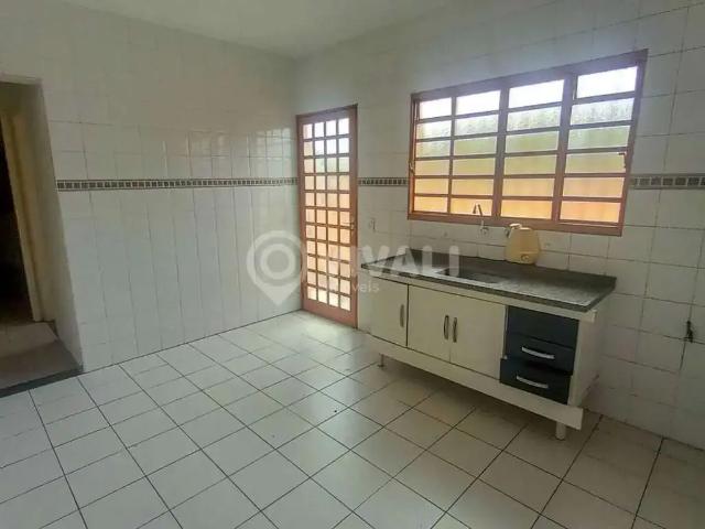 Casa / Sobrado para Locação em Itatiba/SP Jardim Delforno 2 Quartos