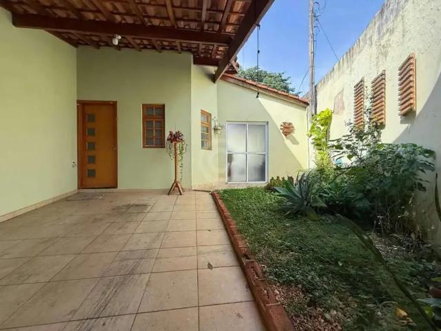 Casa / Sobrado para Locação em Itatiba/SP Jardim Santa Filomena 3 Quartos