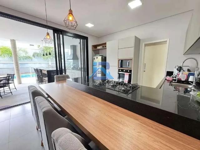 Casa / Sobrado para Locação em Itatiba/SP Reserva Santa Rosa 3 Quartos