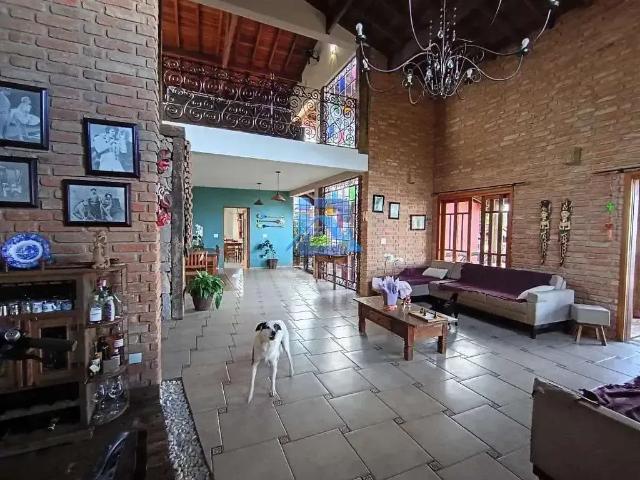 Casa / Sobrado para Locação em Itatiba/SP Ville Chamonix 6 Quartos