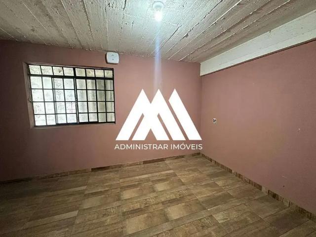 Casa / Sobrado para Locação em Itaúna/MG Universitário 6 Quartos