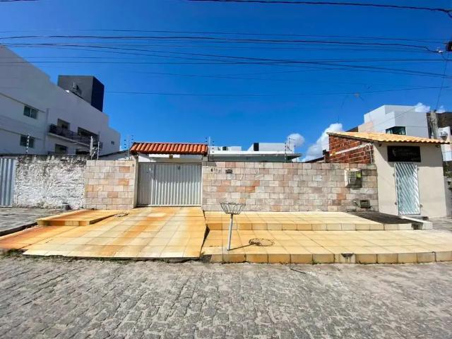 Casa / Sobrado para Locação em João Pessoa/PB Bessa 4 Quartos