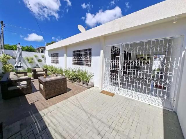 Casa / Sobrado para Locação em João Pessoa/PB Brisamar 4 Quartos