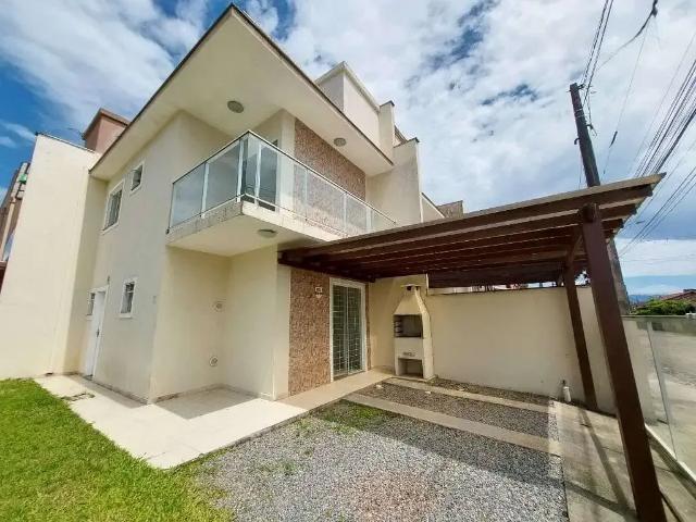 Casa / Sobrado para Locação em Joinville/SC Comasa 2 Quartos