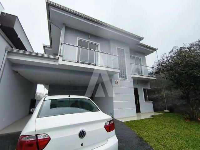 Casa / Sobrado para Locação em Joinville/SC Costa e Silva 4 Quartos