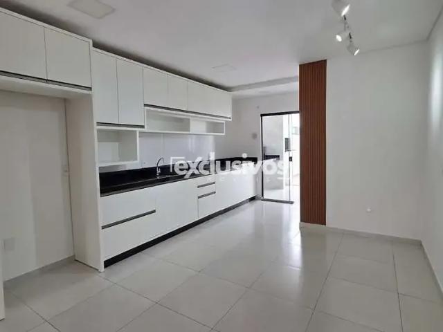 Casa / Sobrado para Locação em Joinville/SC Costa e Silva 3 Quartos