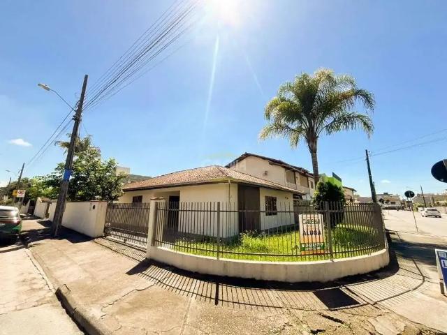 Casa / Sobrado para Locação em Joinville/SC Costa e Silva 3 Quartos
