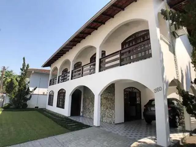 Casa / Sobrado para Locação em Joinville/SC América 4 Quartos