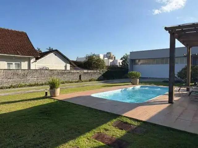 Casa / Sobrado para Locação em Joinville/SC América 2 Quartos