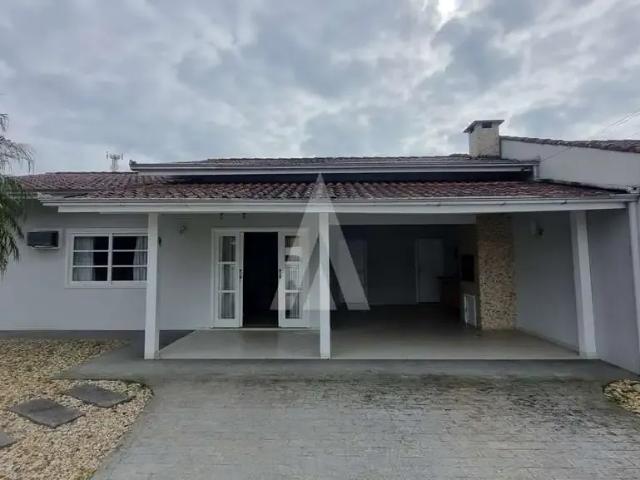 Casa / Sobrado para Locação em Joinville/SC Anita Garibaldi 2 Quartos