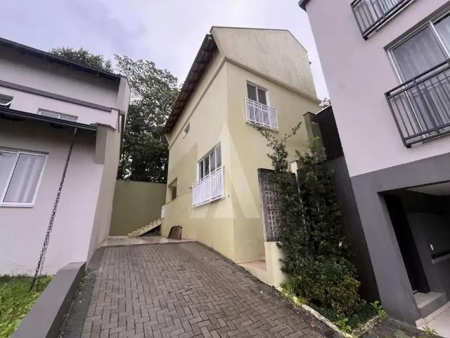 Casa / Sobrado para Locação em Joinville/SC Anita Garibaldi 4 Quartos