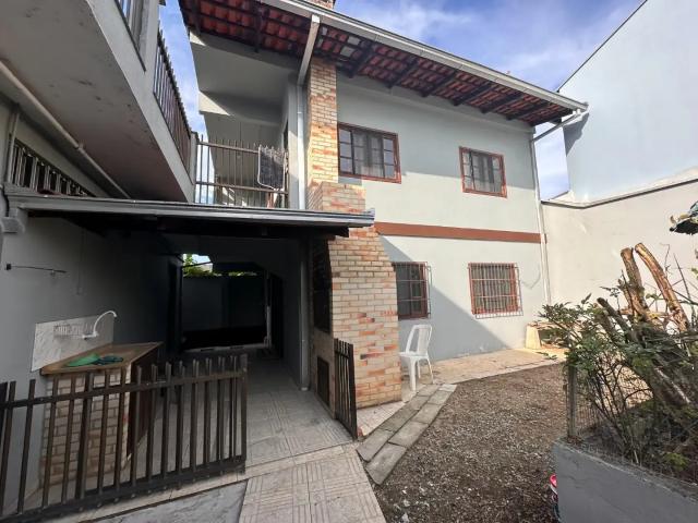 Casa / Sobrado para Locação em Joinville/SC Boa Vista 2 Quartos