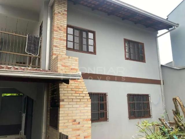 Casa / Sobrado para Locação em Joinville/SC Boa Vista 2 Quartos