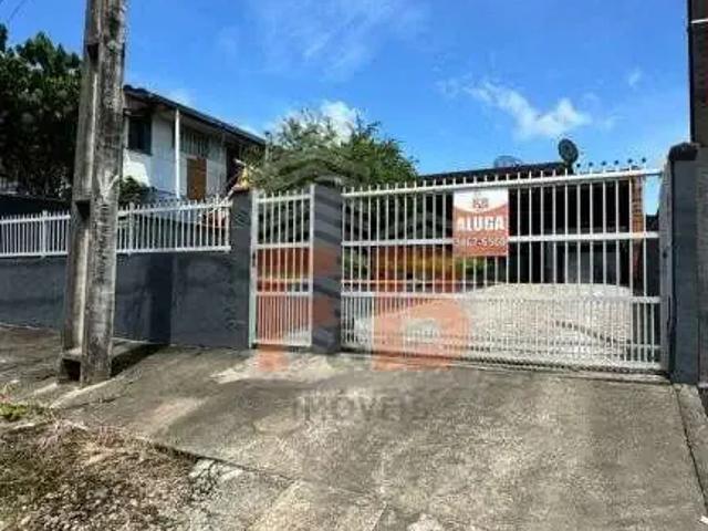 Casa / Sobrado para Locação em Joinville/SC Boehmerwald 4 Quartos