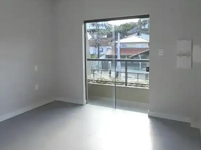 Casa / Sobrado para Locação em Joinville/SC Bom Retiro 2 Quartos