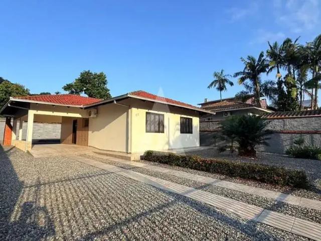 Casa / Sobrado para Locação em Joinville/SC Bom Retiro 2 Quartos