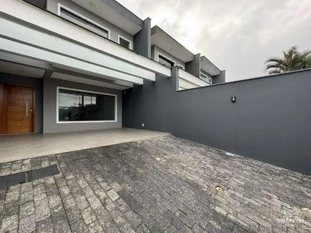 Casa / Sobrado para Locação em Joinville/SC Bom Retiro 3 Quartos