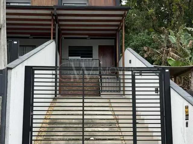 Casa / Sobrado para Locação em Joinville/SC Bom Retiro 3 Quartos