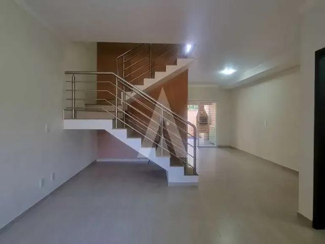 Casa / Sobrado para Locação em Joinville/SC Bom Retiro 3 Quartos