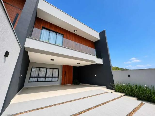 Casa / Sobrado para Locação em Joinville/SC Glória 3 Quartos