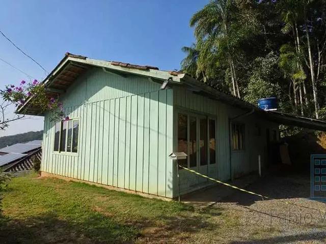 Casa / Sobrado para Locação em Joinville/SC Glória 3 Quartos