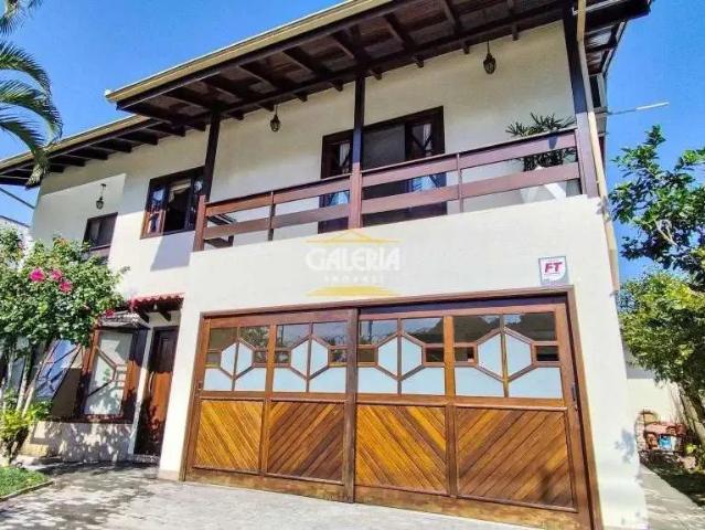 Casa / Sobrado para Locação em Joinville/SC Glória 4 Quartos