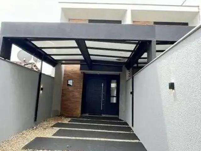 Casa / Sobrado para Locação em Joinville/SC Floresta 3 Quartos