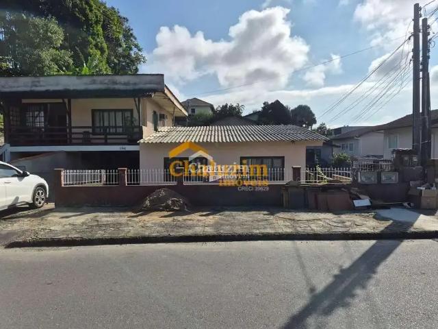 Casa / Sobrado para Locação em Joinville/SC Floresta 2 Quartos