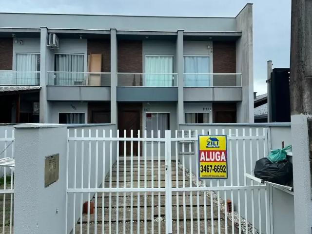 Casa / Sobrado para Locação em Joinville/SC Iririú 2 Quartos
