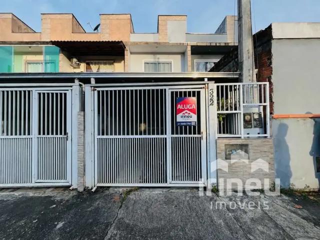 Casa / Sobrado para Locação em Joinville/SC Jardim Iririú 2 Quartos