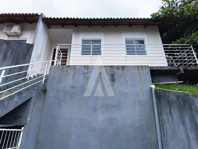 Casa / Sobrado para Locação em Joinville/SC Jarivatuba 3 Quartos