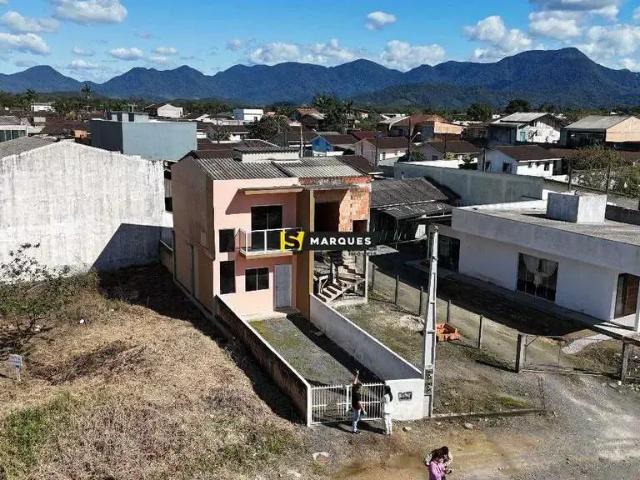 Casa / Sobrado para Locação em Joinville/SC Morro do Meio 2 Quartos