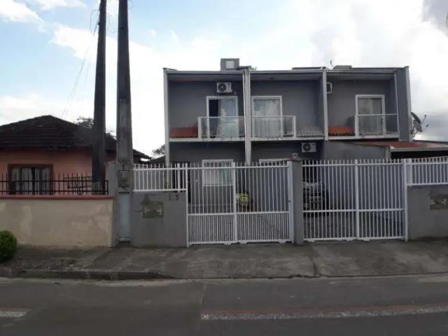 Casa / Sobrado para Locação em Joinville/SC Morro do Meio 3 Quartos