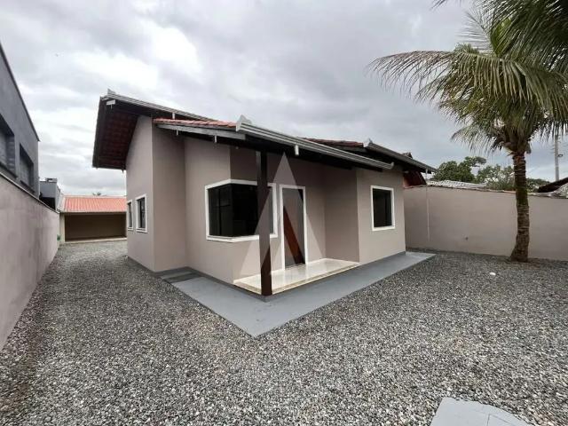Casa / Sobrado para Locação em Joinville/SC Morro do Meio 3 Quartos